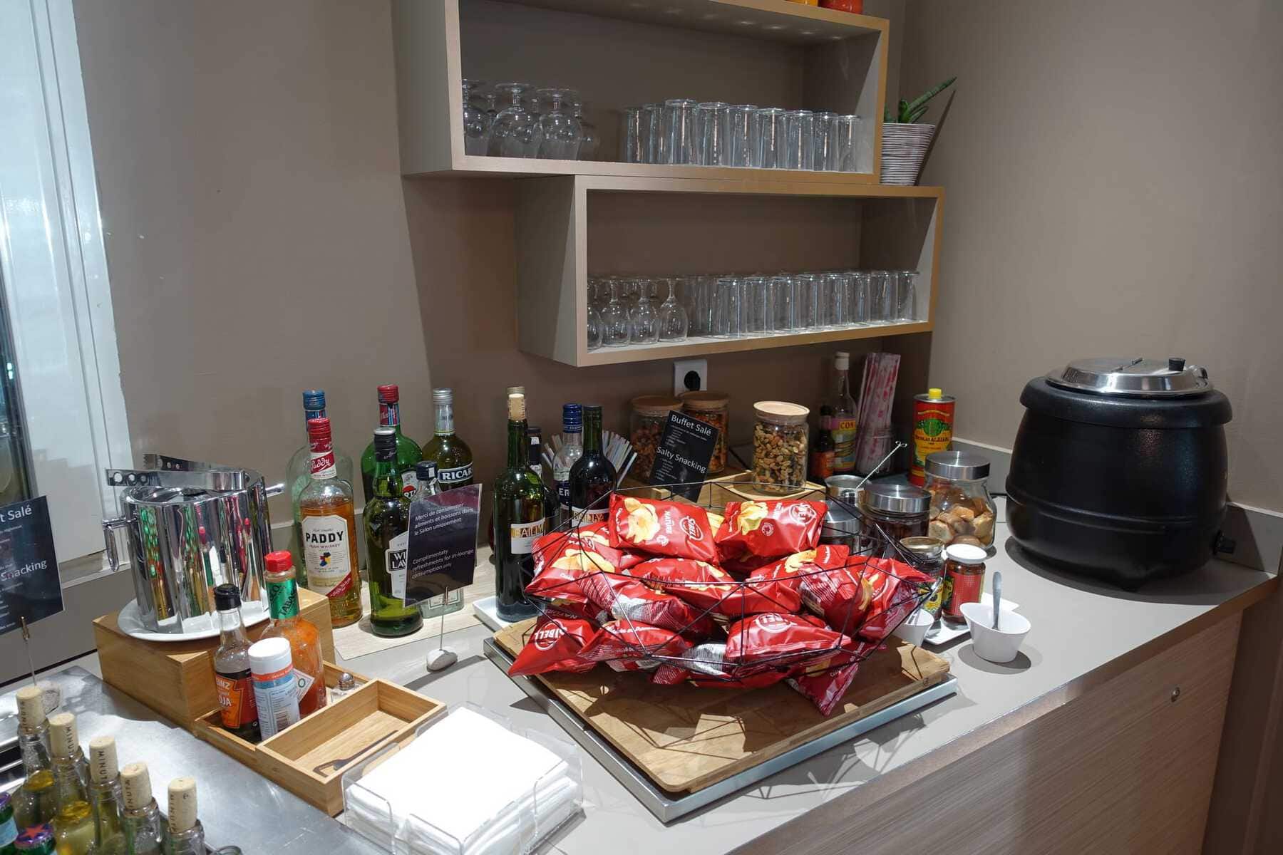 Review: The Canopy Lounge - Terminal 1 - Nice NCE | Milesopedia