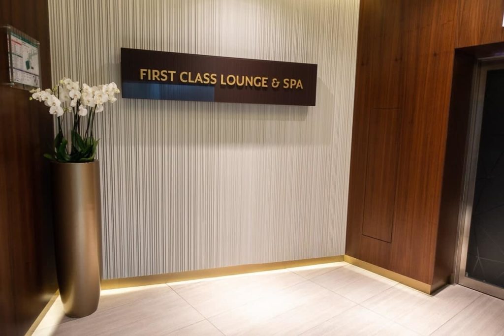 Review: Etihad Airways First Class Lounge - Abu Dhabi (AUH) | Milesopedia