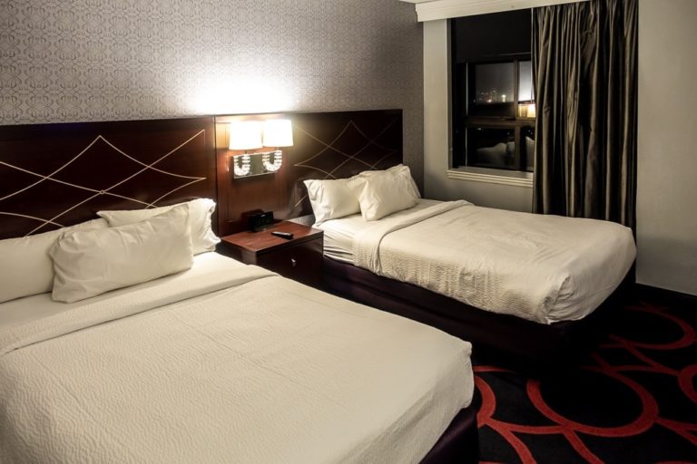 Review : Courtyard Boston Downtown | Marriott Bonvoy | Milesopedia