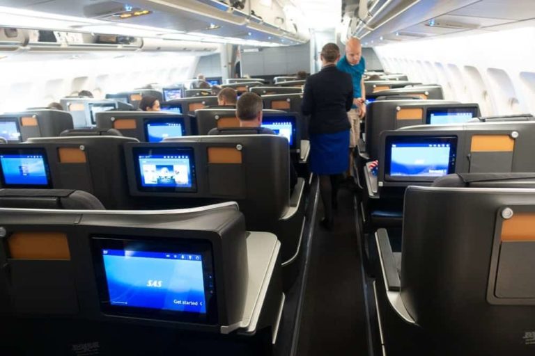 Review: Scandinavian Airlines (SAS) A330 Business Class | Milesopedia