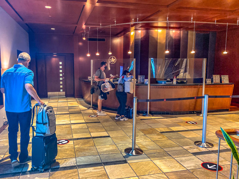 Review: Air Canada Maple Leaf Lounge Vancouver (YVR) | Milesopedia