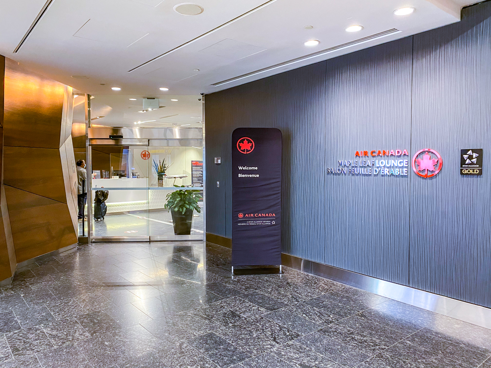 Complete guide: How to access Air Canada's Maple Leaf Lounges | Milesopedia