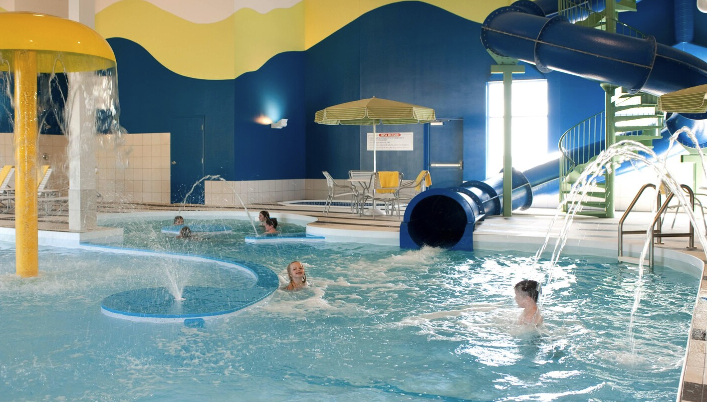 Marriott Bonvoy hotels with pool and waterslides | Canada | Milesopedia
