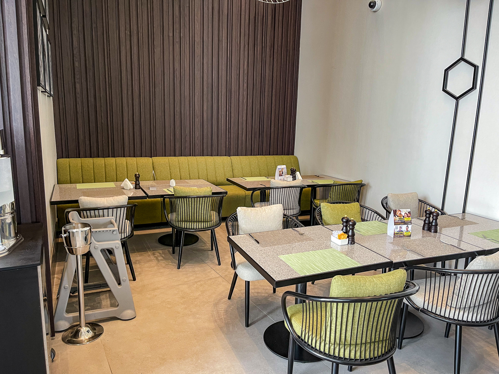 Review : Courtyard World Trade Centre, Dubai | Marriott Bonvoy ...