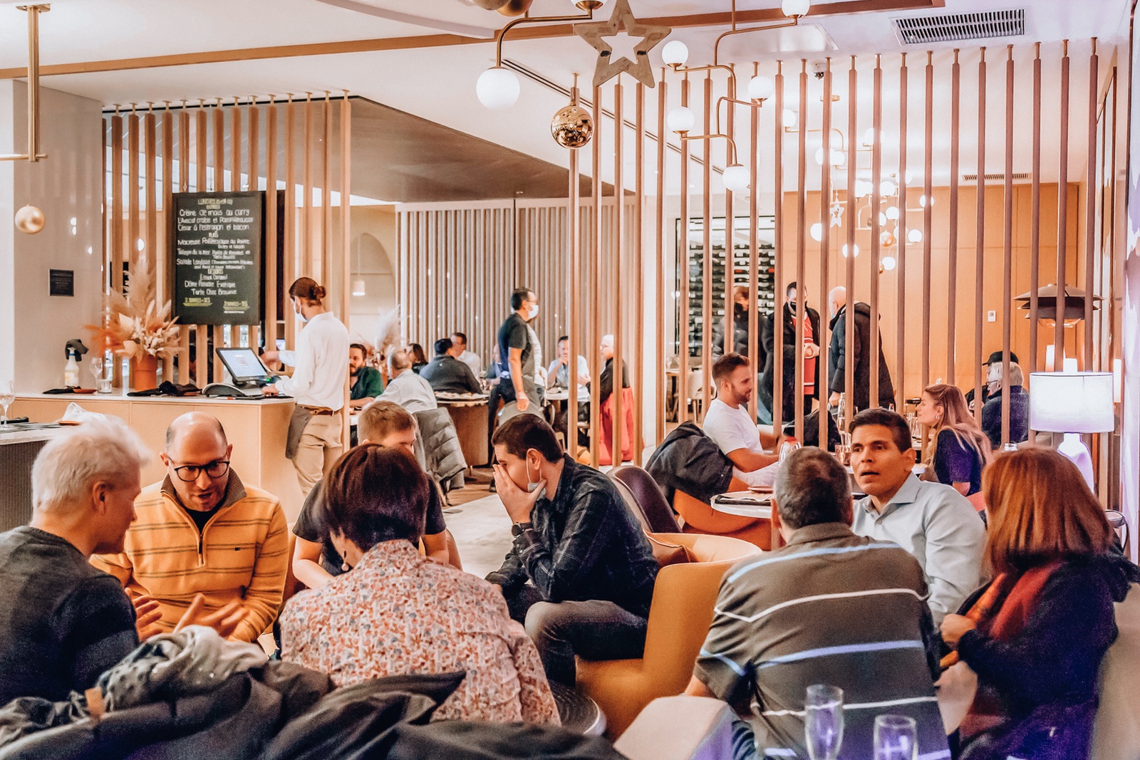 How do I calculate and earn Marriott Bonvoy points on a hotel stay ...