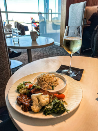 Review: American Express Centurion Lounge in Denver | Milesopedia
