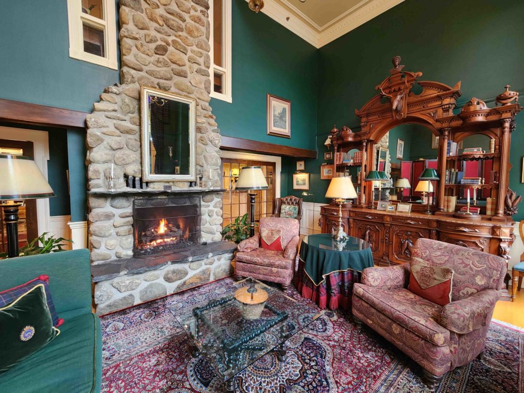 Review: Ripplecove Hotel & Spa Eastern Townships, Quebec | Milesopedia