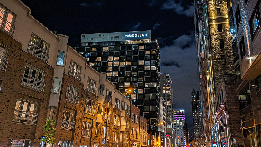 Avis : Hôtel Monville Montréal | Milesopedia