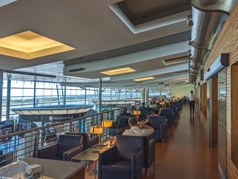 Review: ANA Airport Lounge - Porto OPO | Milesopedia