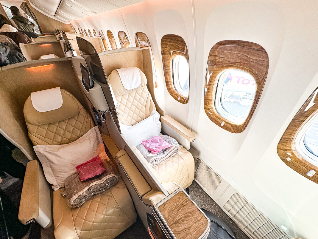 Review: Emirates B777 Business Class | Nice - Dubai | Milesopedia
