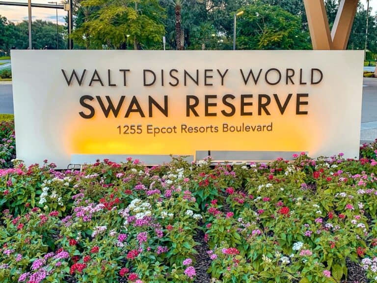 Review : Walt Disney World Swan Reserve | Marriott Bonvoy | Milesopedia