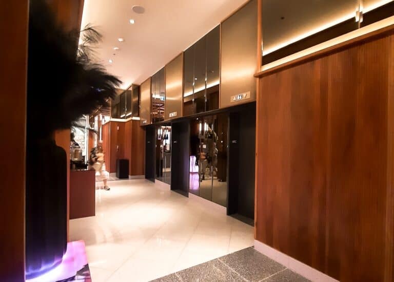 Review : Honeyrose Montreal, Tribute Portfolio | Marriott Bonvoy ...