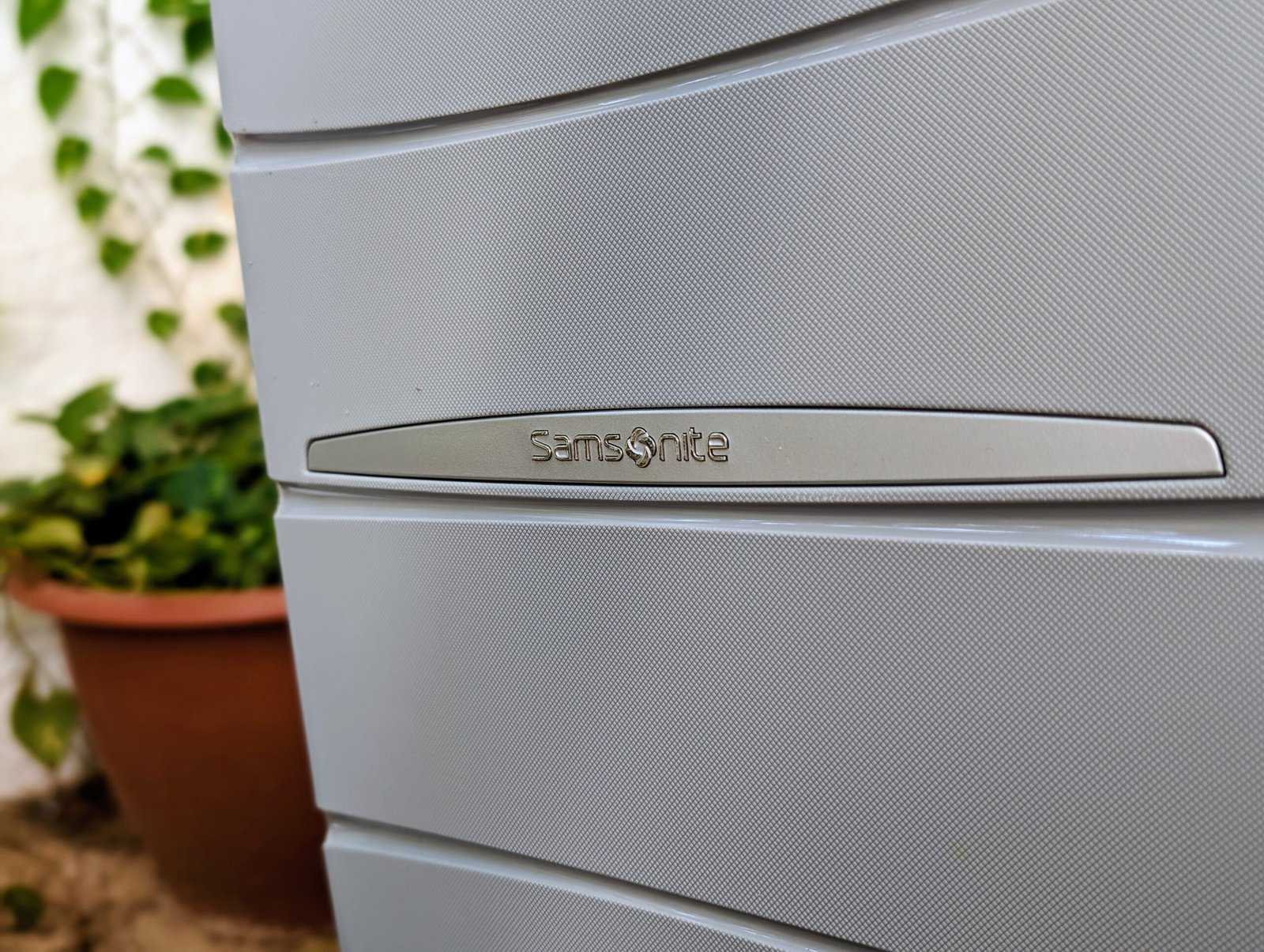 Review : Samsonite Outline Pro Spinner Carry-On | Milesopedia