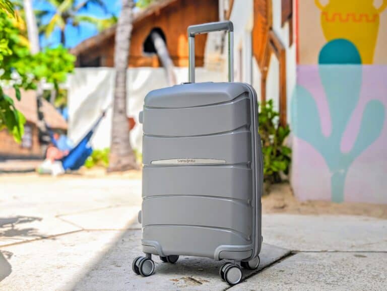 Review : Samsonite Outline Pro Spinner Carry-On | Milesopedia