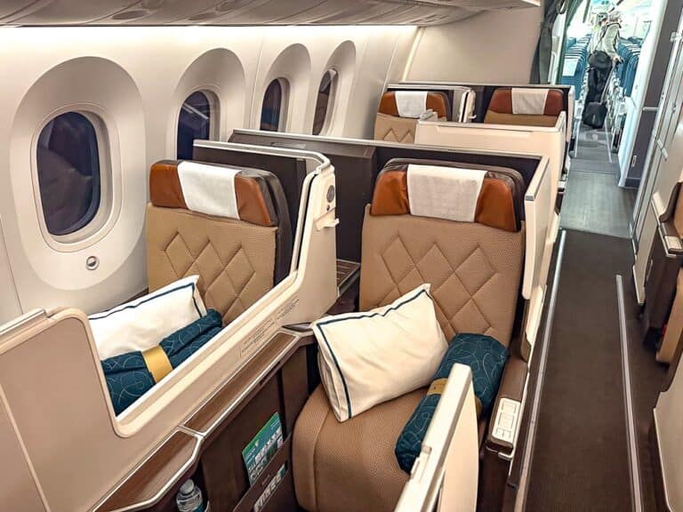 Review: Oman Air B787-9 Business Class | Muscat - Munich | Milesopedia