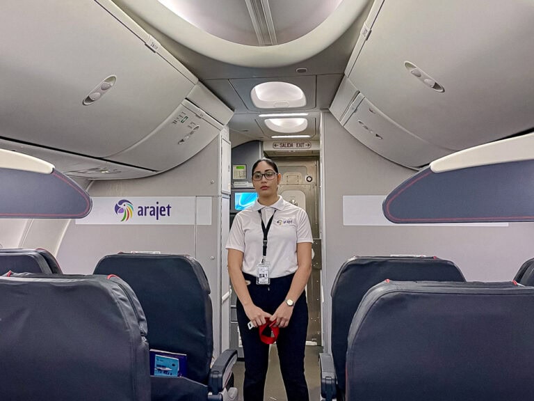 Review : Arajet Boeing 737 Max 8 | Economy Class | YUL-SDQ | Milesopedia