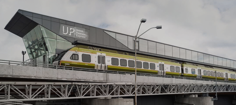 Guide ultime de l’aéroport international Pearson de Toronto (YYZ ...